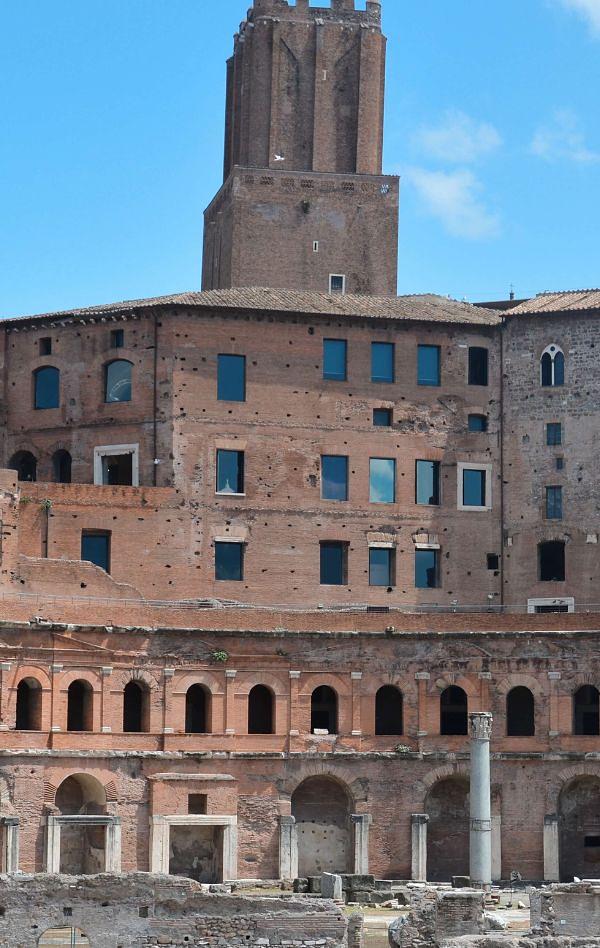 Ancient Roman Ruins: A Virtual Walk-through -- Wavy Marketplace ...